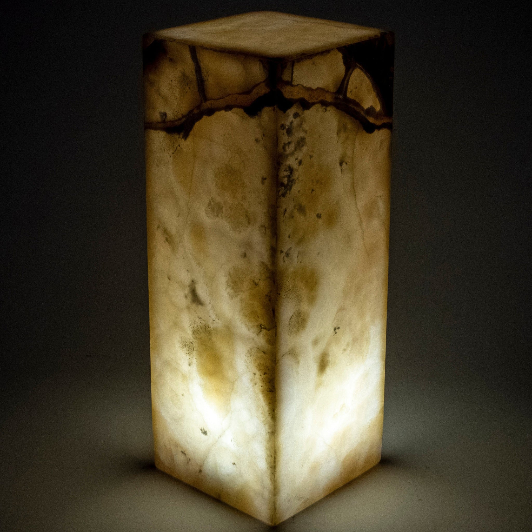 KALIFANO | Luxurious Onyx Lamp Light Tower - Add Elegance to Any Room